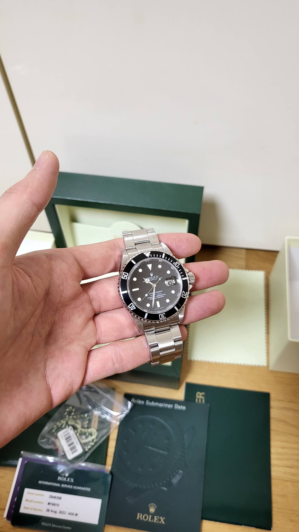 Submariner Date 16610LN | VIVER