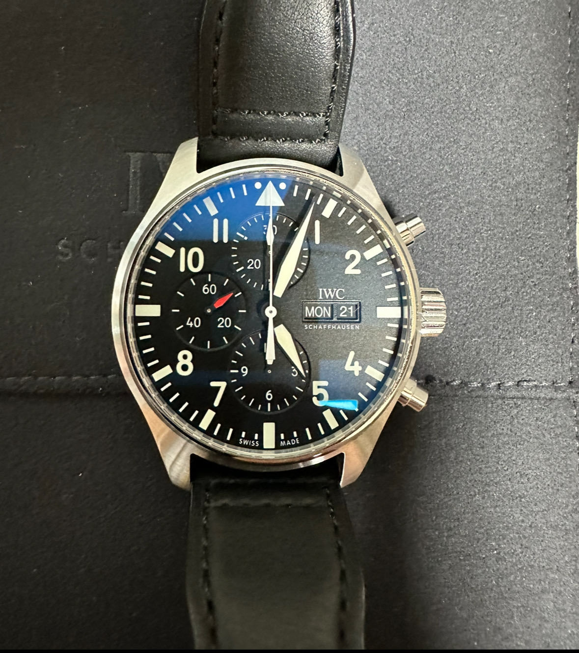 Pilot's Watch Chronograph IW377709 | VIVER