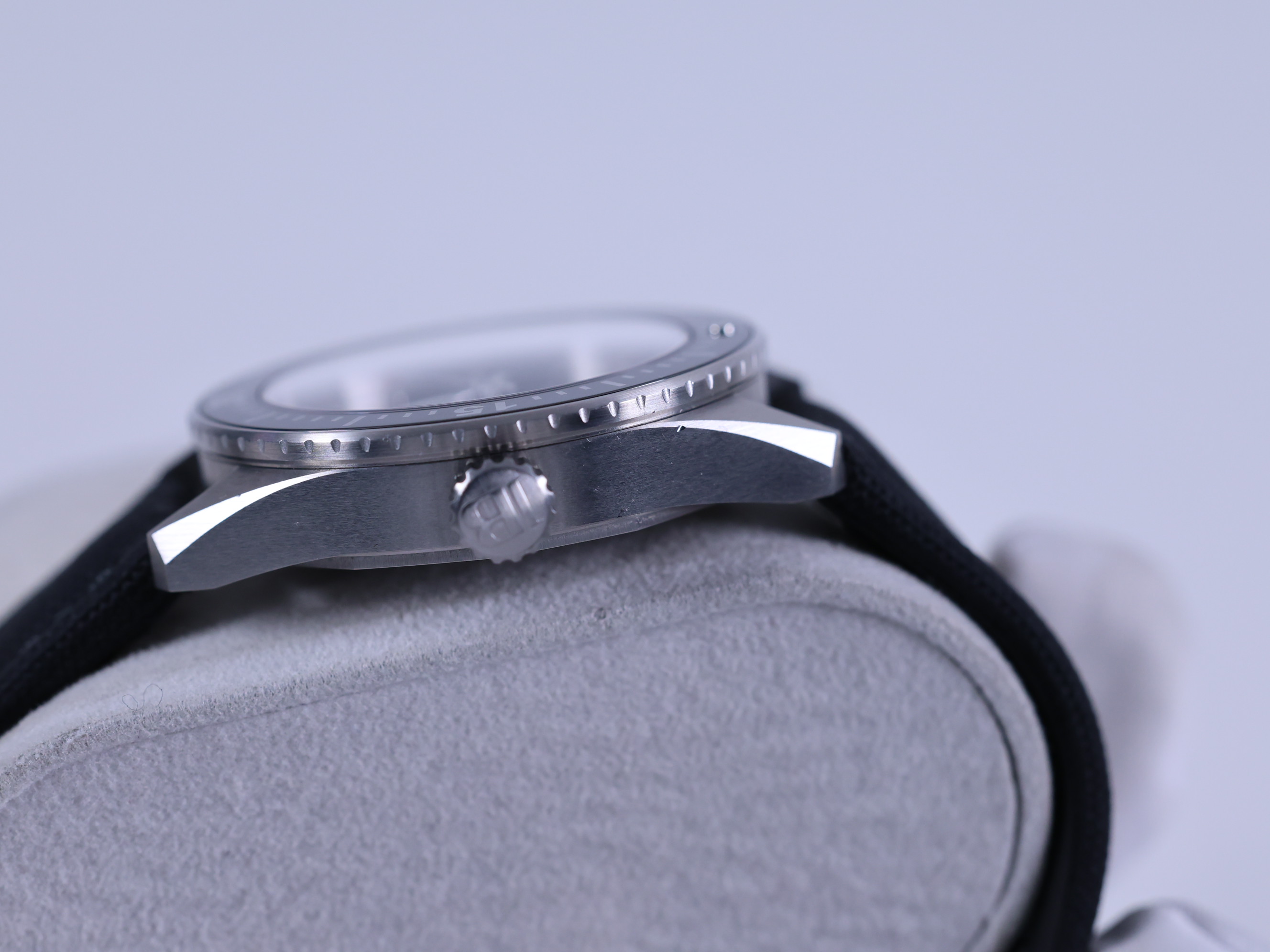 Fifty Fathoms Bathyscaphe 5100B-1110-B52A | VIVER