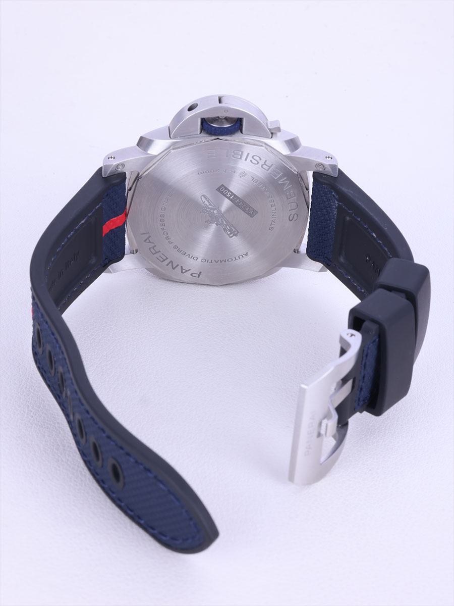 Submersible QuarantaQuattro Luna Rossa PAM01391 | VIVER